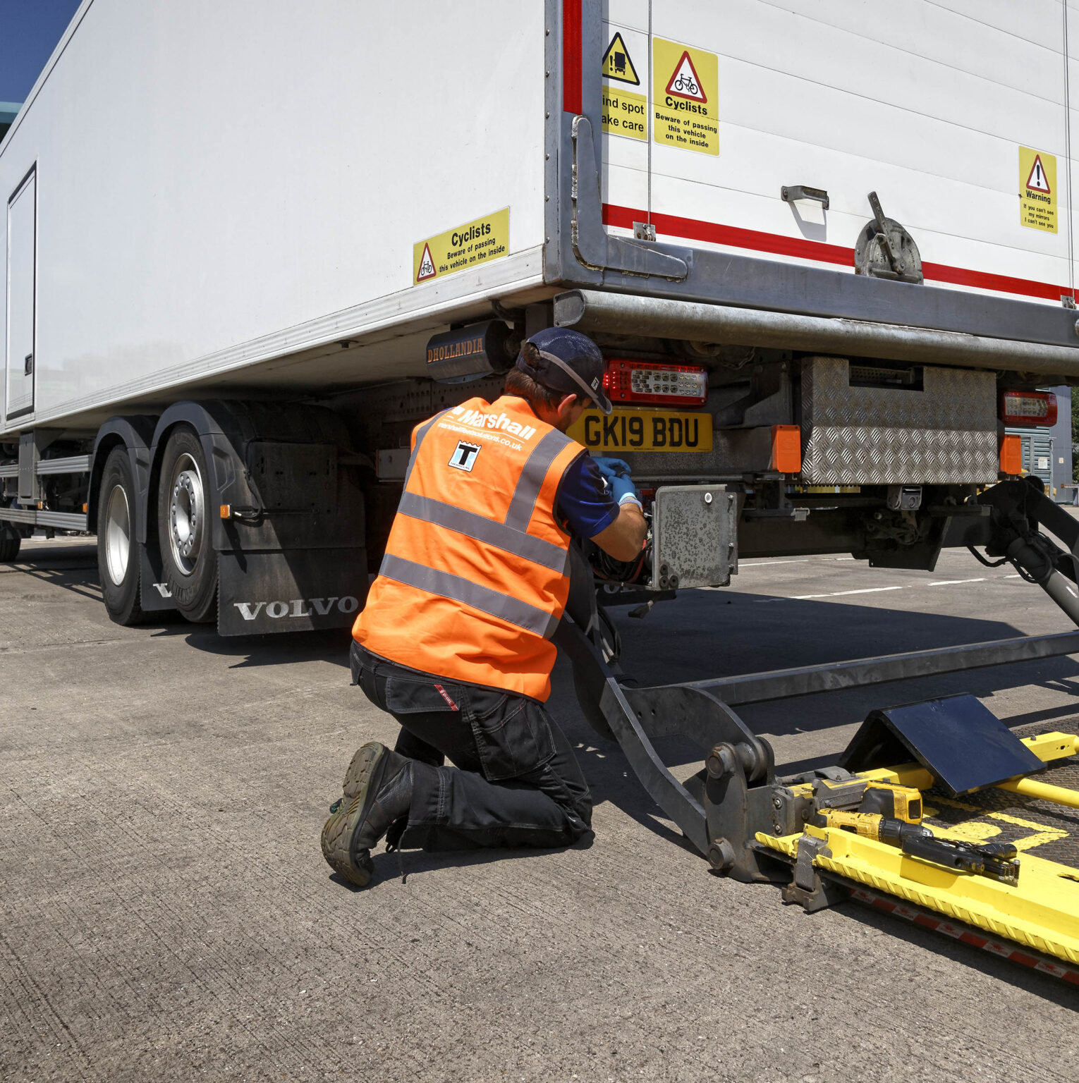 What Is Tail Lift and How Are They Beneficial? - Car Reviews & Rumors 2024