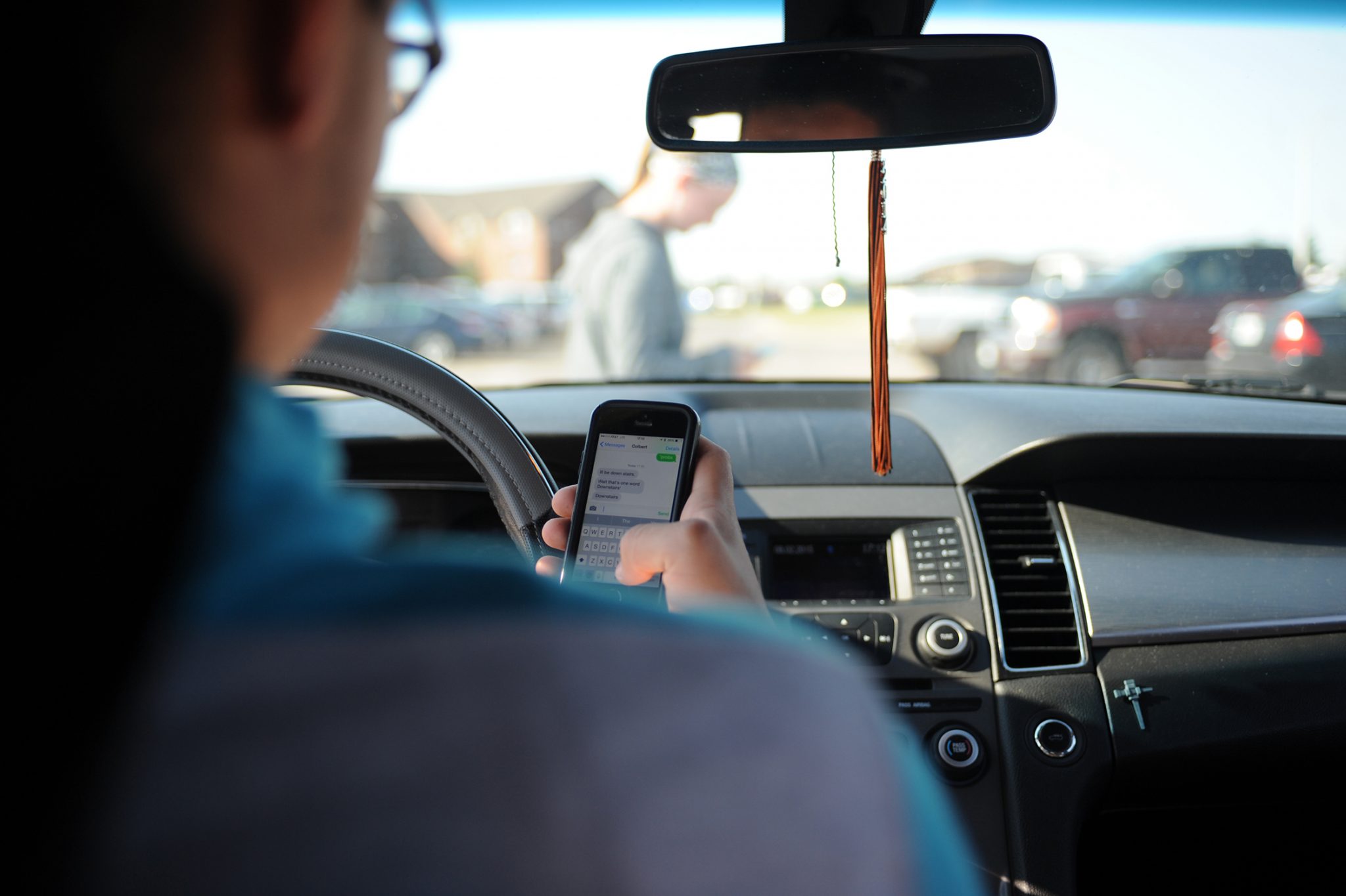 Distracted Driving Statistics in 2024 - Car Reviews & Rumors 2024
